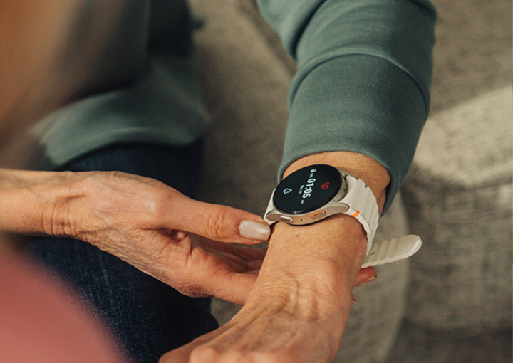 Careline Pendant Personal Alarm Service | Careline365